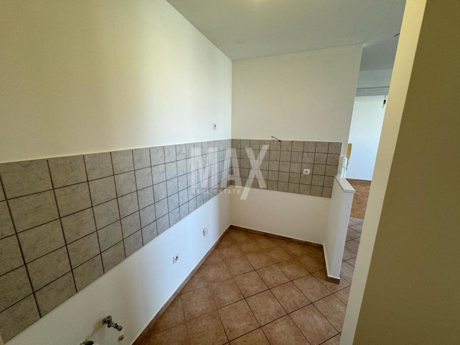 Zadar (Bulevar)-stan s pogledom na more-BEZ AGENCIJSKE PROVIZIJE (prodaja)