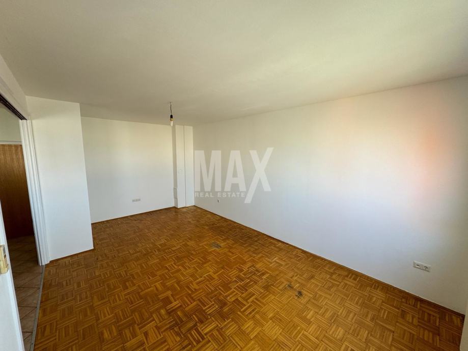 Zadar (Bulevar)-stan s pogledom na more-BEZ AGENCIJSKE PROVIZIJE (prodaja)