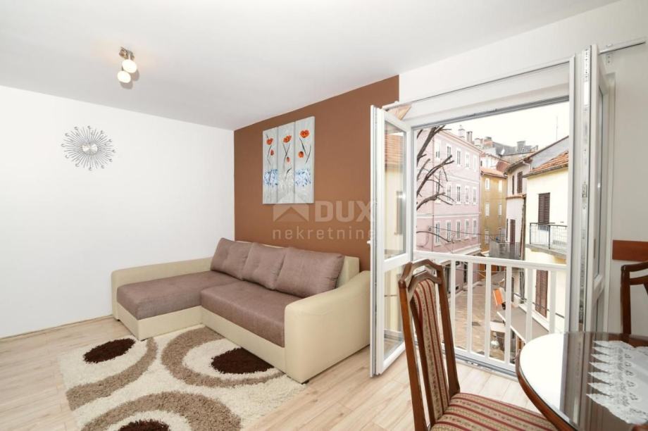 ZADAR, CENTAR - dvosobni stan na drugom katu (prodaja)