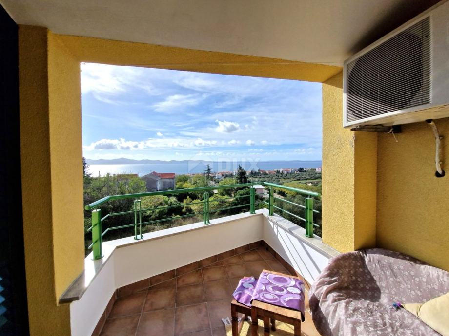 ZADAR, DIKLO - Predivan stan s pogledom na more (prodaja)