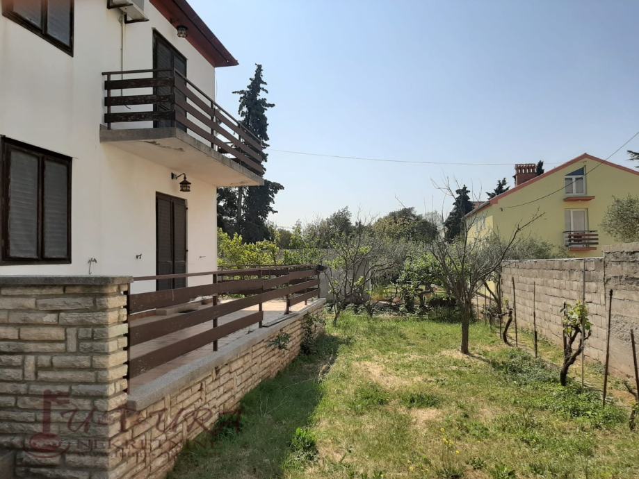 ZADAR - DIKLO, PRODAJA KUĆE 307 M2, LOKACIJA, VELIKA OKUĆNICA!!! (prodaja)