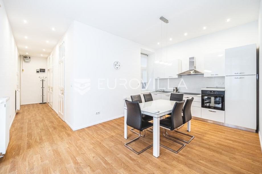 Zagreb, Centar, Praška ulica, predivan trosoban stan 101 m² (prodaja)