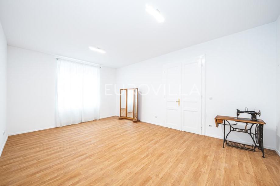 Zagreb, Centar, Praška ulica, predivan trosoban stan 101 m² (prodaja)