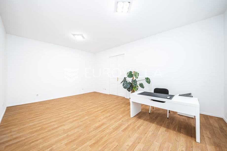 Zagreb, Centar, Praška ulica, predivan trosoban stan 101 m² (prodaja)