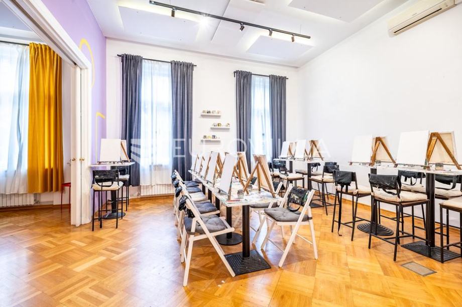 Zagreb, Donji Grad, stan / poslovni prostor 134 m² na 1. katu stambene ...