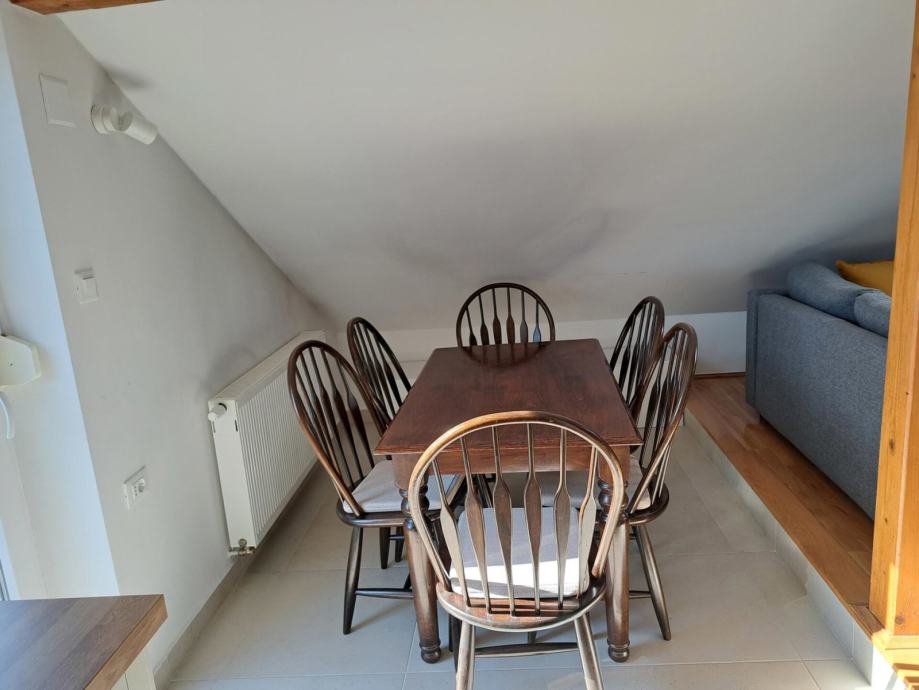 Zagreb-Dubrava, lijepo uređen 3S stan 60m2 s balkonom, zaseban ulaz ...
