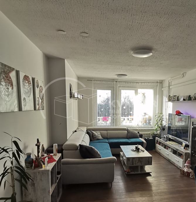 ZAGREB/GAJNICE, PREKRASAN 3-SOBAN STAN SA LOĐOM I SPREMIŠTEM(57,36 m2 ...