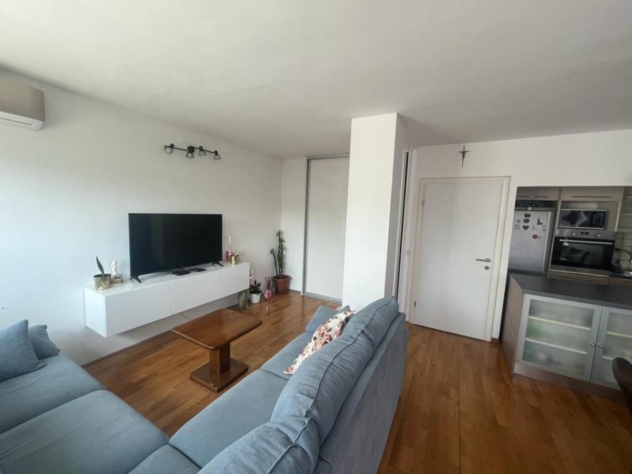 Zagreb, Jarun, Trosoban stan, 72m2 (iznajmljivanje), dostupan od 15.7 ...