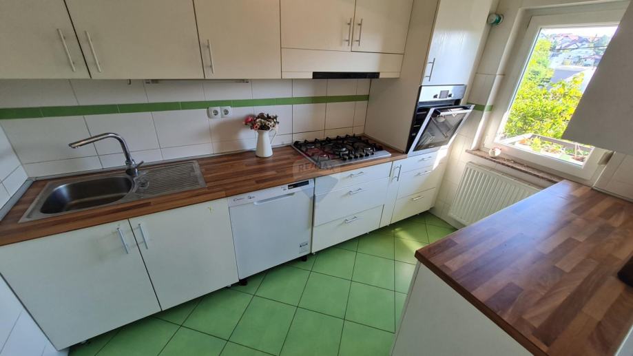 Zagreb, Maksimir, kuća na tri kata+garaža+vrt (prodaja)