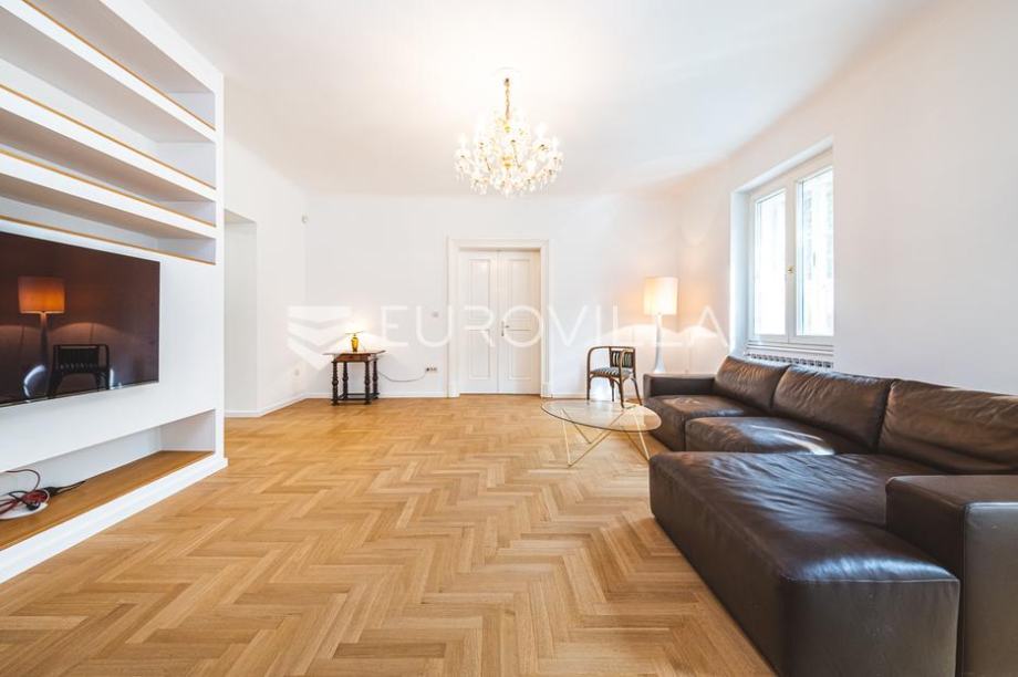 Zagreb Mesnička novoadaptiran četverosoban stan 150 m2 (iznajmljivanje)