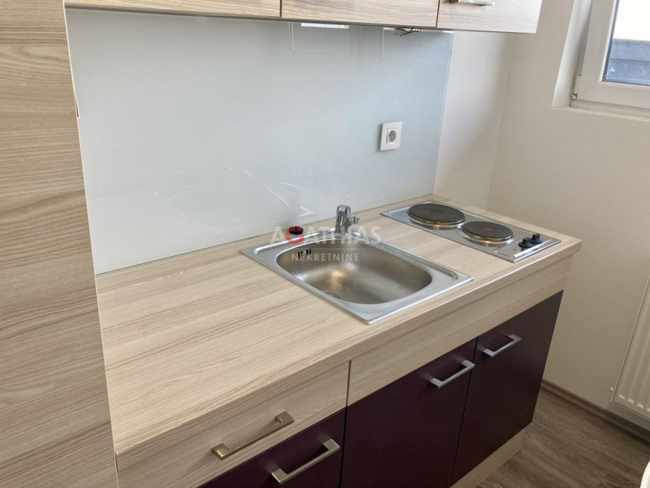 Zagreb, Prečko, stan 35 m2, balkon (prodaja)