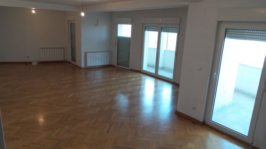 Zagreb (Šestine), 131 m2 (prodaja)