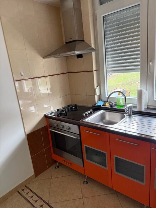 Zagreb-Sigečica, namješten 3-sobni stan 72m2, 1. kat (prodaja)