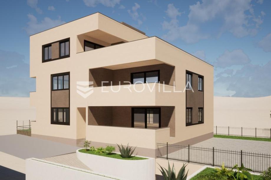 Zagreb, Srebrnjak, Trosoban stan s vrtom NKP 108 m2 (prodaja)