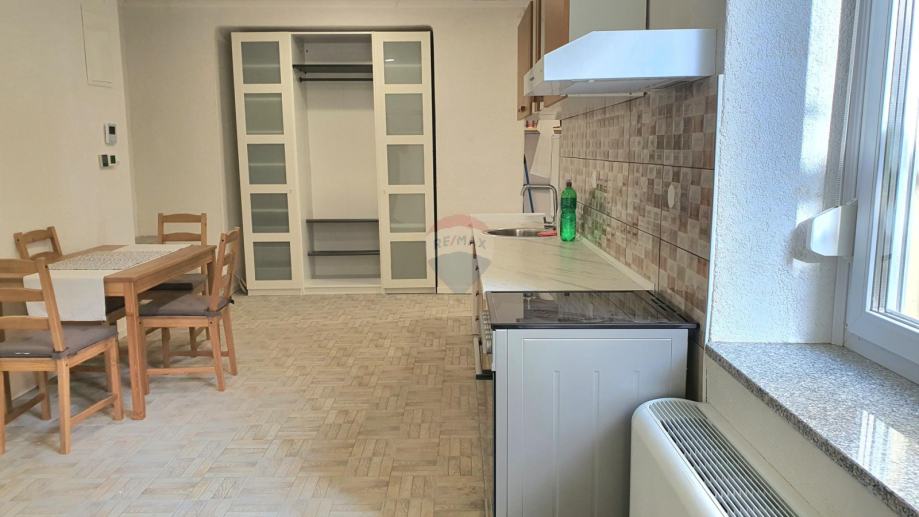 Zagreb, Nova Ves stan, 30 m2, centar grada (prodaja)