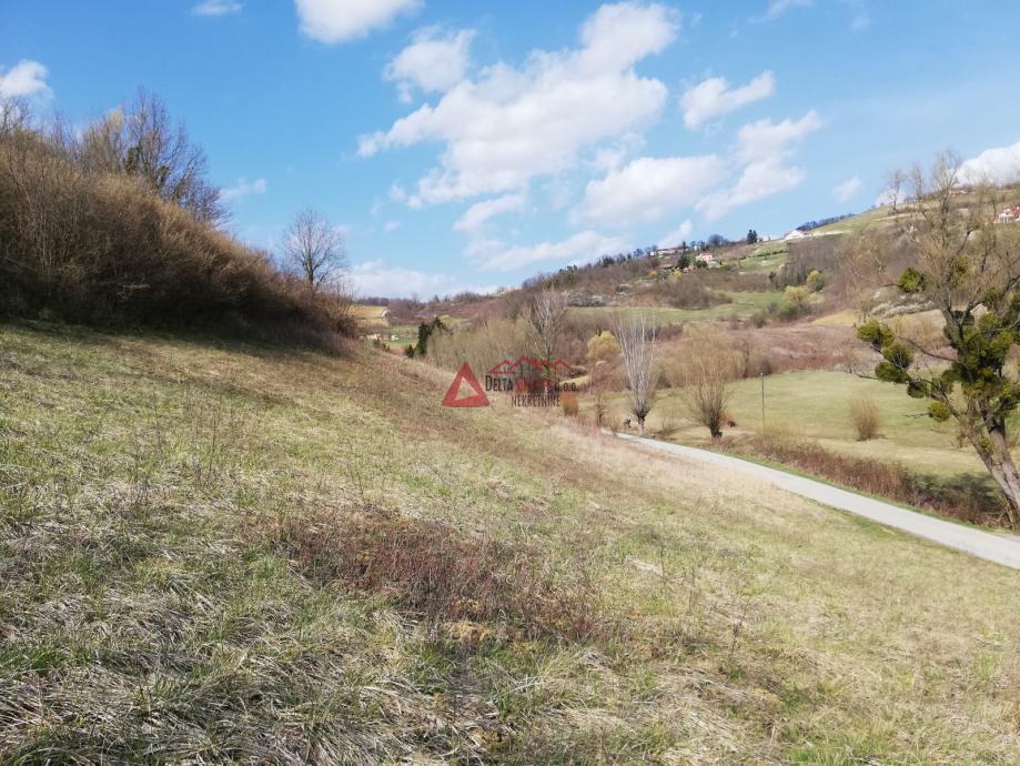 ZANIMLJIVO! Sveti Križ Začretje kod Roses Designer Outleta cca 4700m2