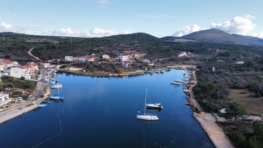 Zemljište prikladno za sportsko-rekreacijski turizam, Vrulje, Bilice