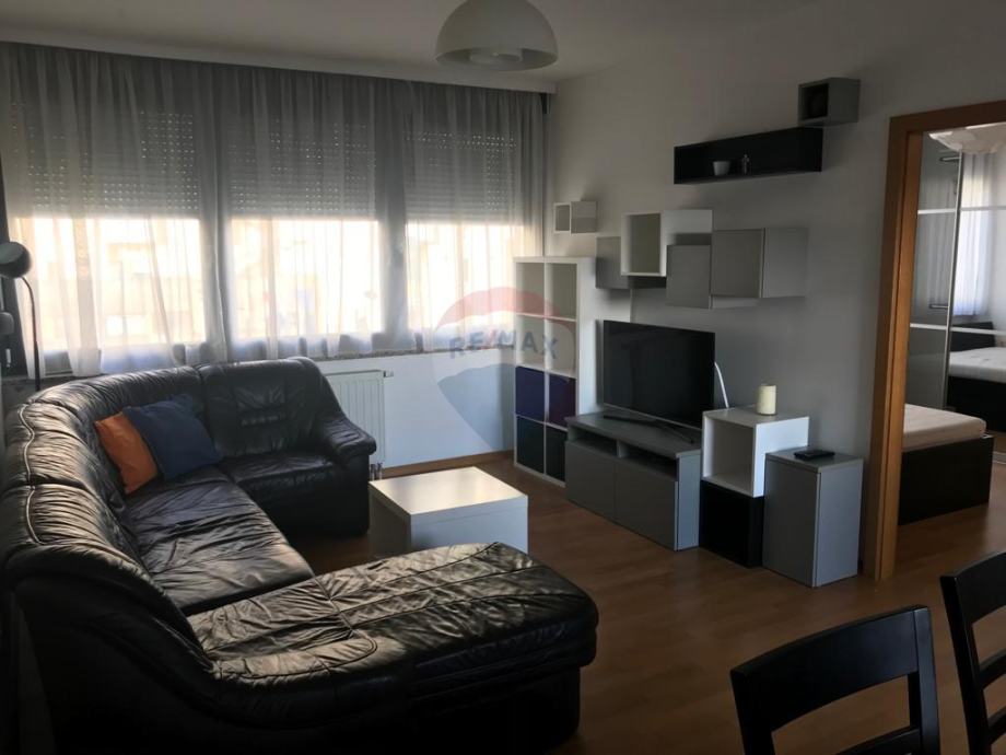 ZG, Avenija Dubrava | NOVO uređen trosobni stan 63m2 s garažom ...