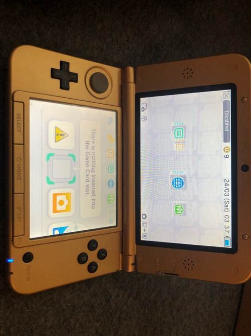 Nintendo 3DS XL Gold edition