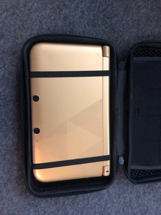 Nintendo 3DS XL Gold edition