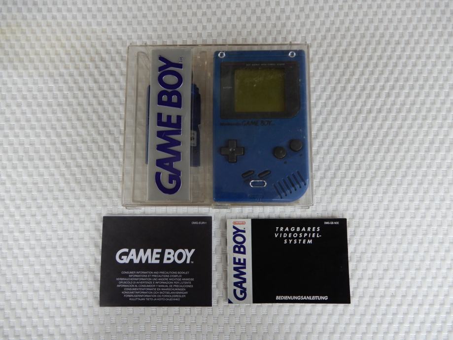 Nintendo Gameboy Blue Play It Loud Console Edition plus Camera