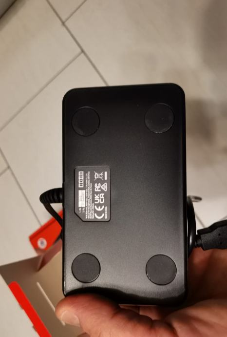 Punjač za NINTENDO Switch Joy-Con Hori Multi Charger
