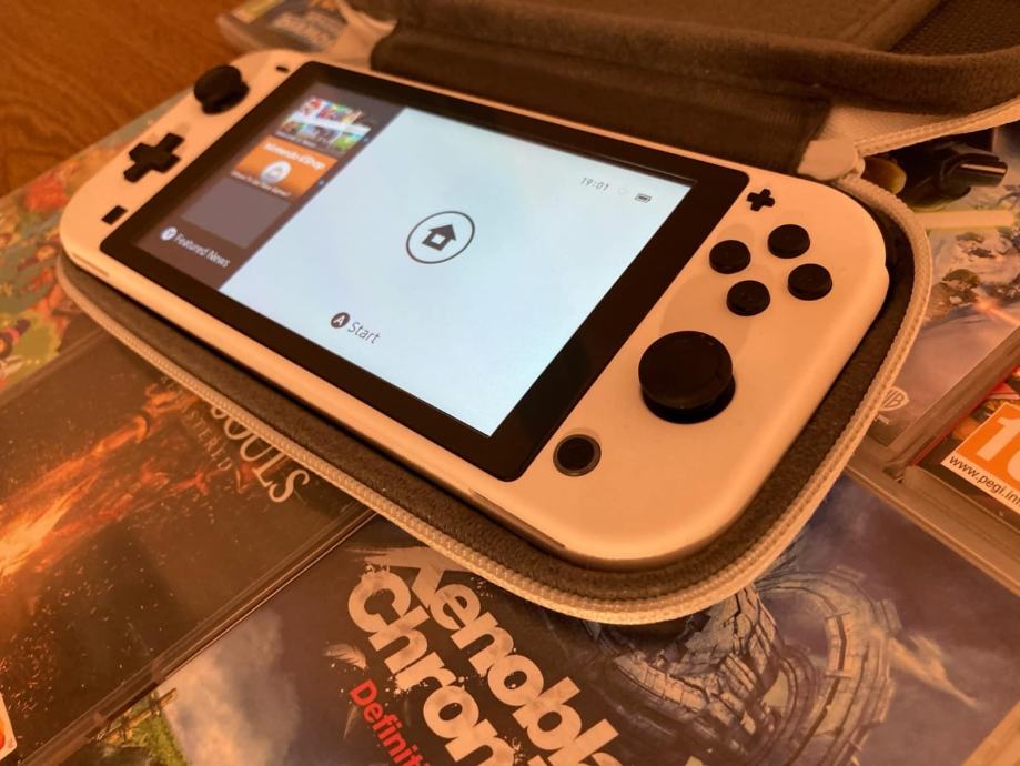 Nintendo Switch Lite (Custom) - HITNO!! PRILIKA!!