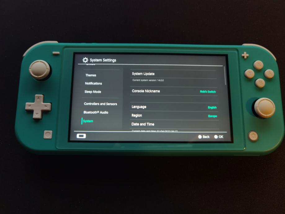 Nintendo Switch Lite + oprema
