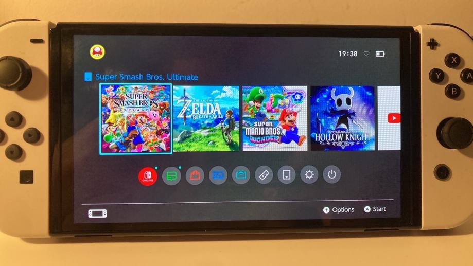 Nintendo Switch OLED (04./2025.)