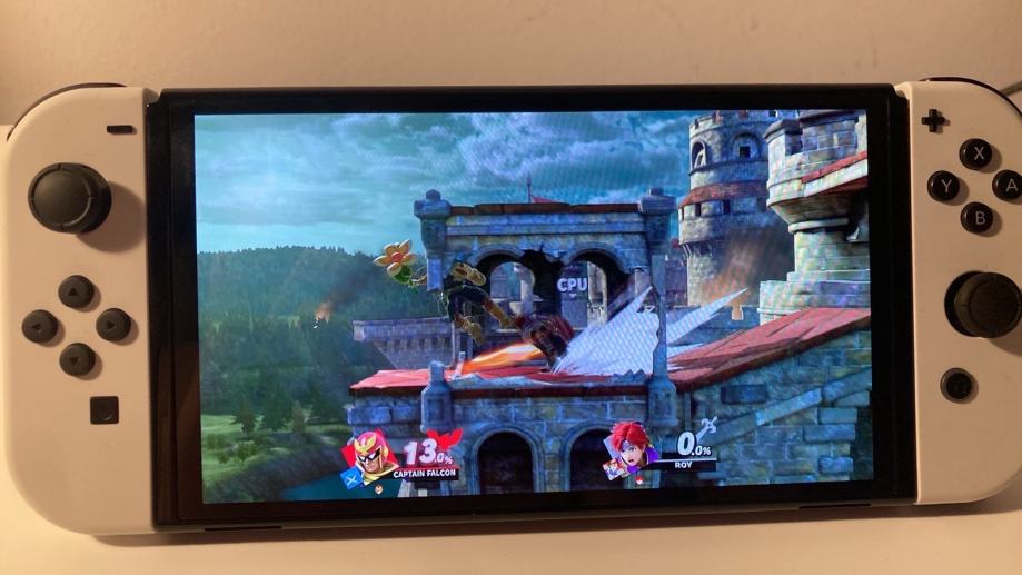 Nintendo Switch OLED (04./2025.)