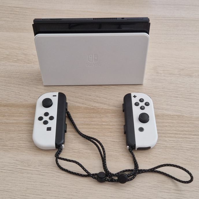 Nintendo Switch OLED + Minecraft