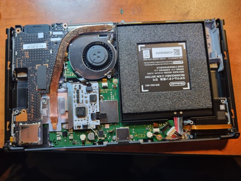 Nintendo Switch OLED, instaliran Instinct NX V6 MODCIP