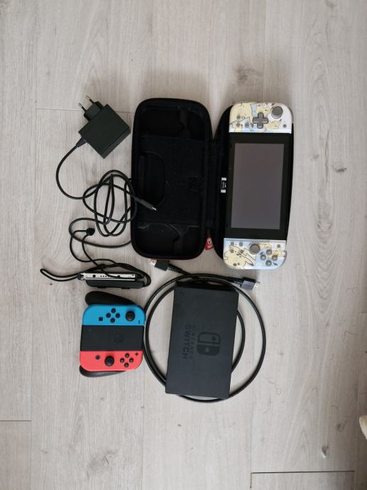 Nintendo Switch, prijenosna torba + extra joycon