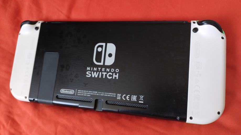 Nintendo Switch v2 ACNH edition + oprema + igre