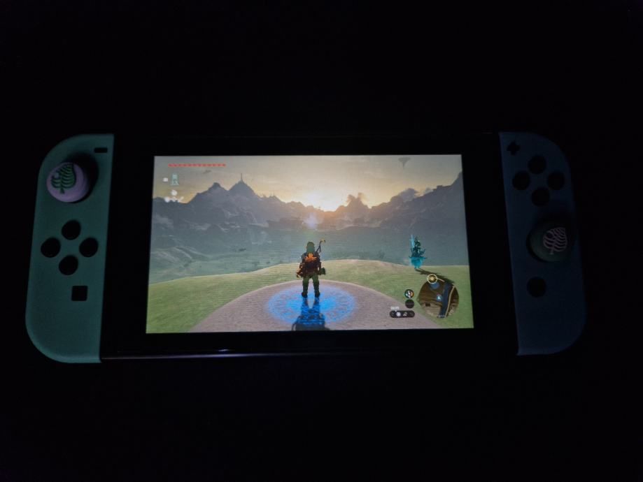 Nintendo Switch v2 ACNH edition + oprema + igre