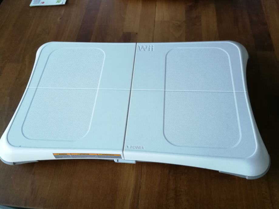 Nintendo Wii Balance board + Wii Fit igra