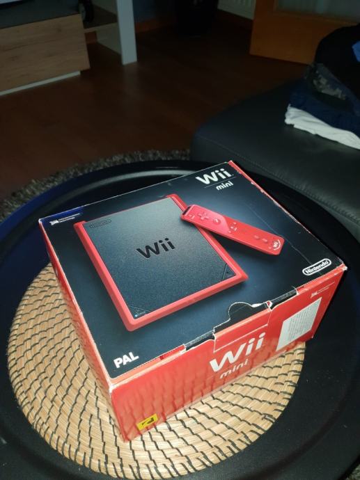 Nintendo Wii mini