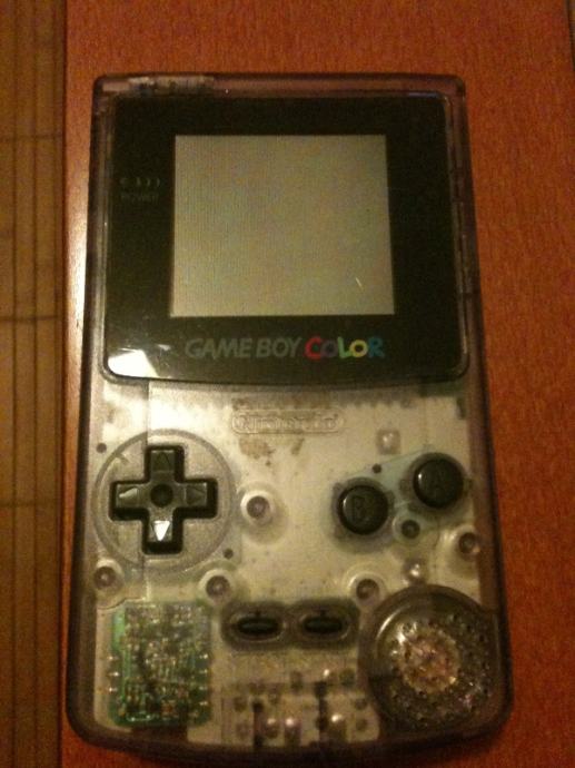 GAME BOY COLOR + 9 IGRICA + ADAPTER