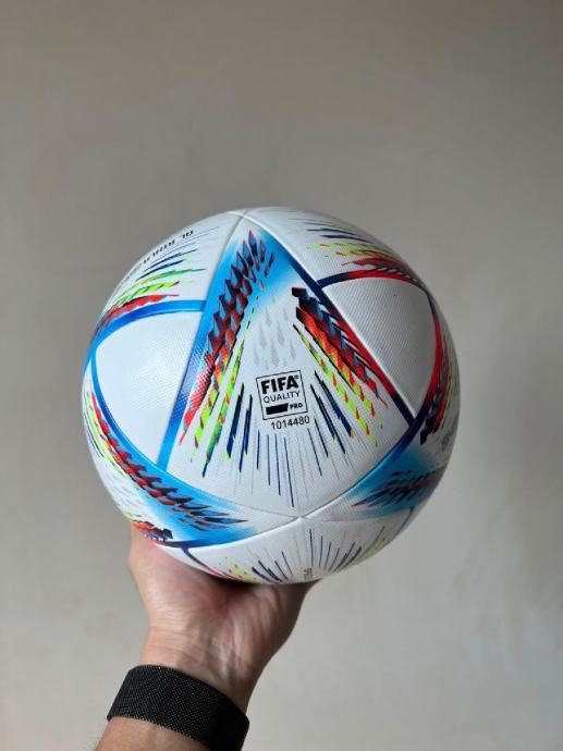 Adidas Al Rihla Competition lopta Qatar 2022.