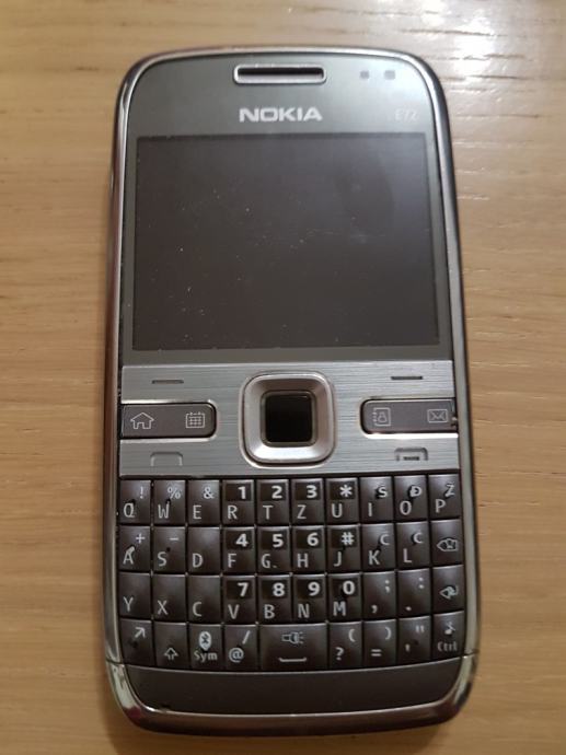 Nokia E72