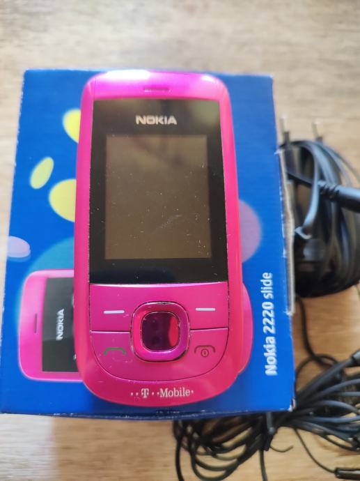 Nokia 2220 Slide