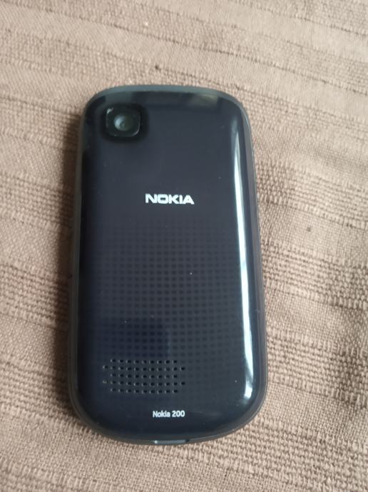 Nokia Asha 200 Dual Sim, sve mreže,sa punjačem