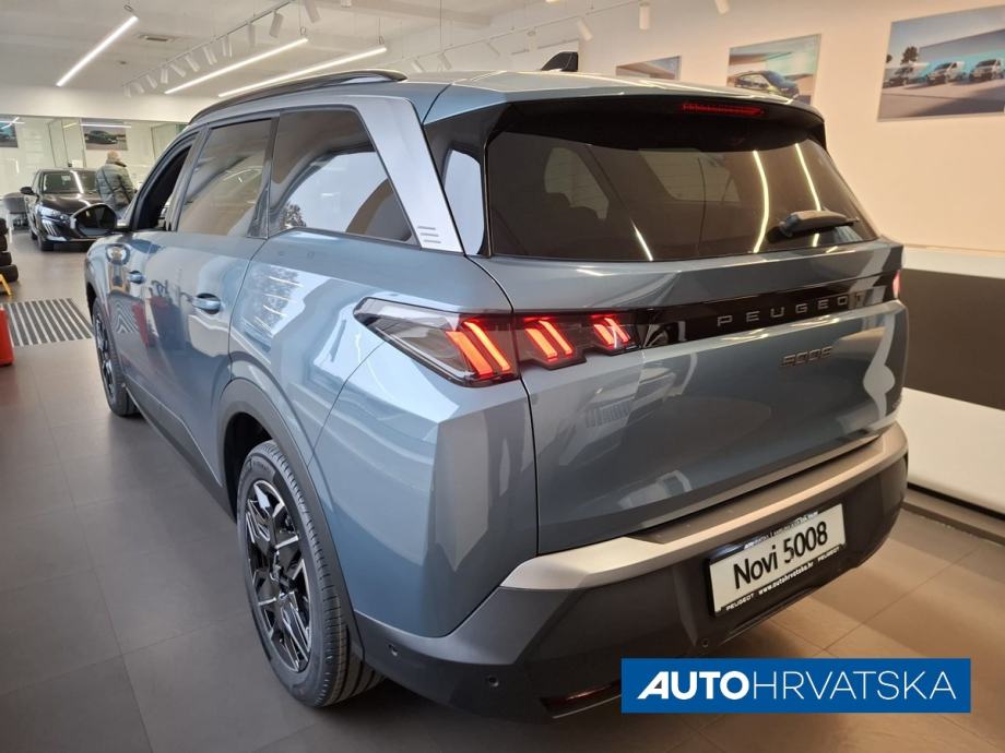 5008 HYBRID 136 e-DCS6 ALLURE BUSINESS, 41.936,23 €, 2024 god.