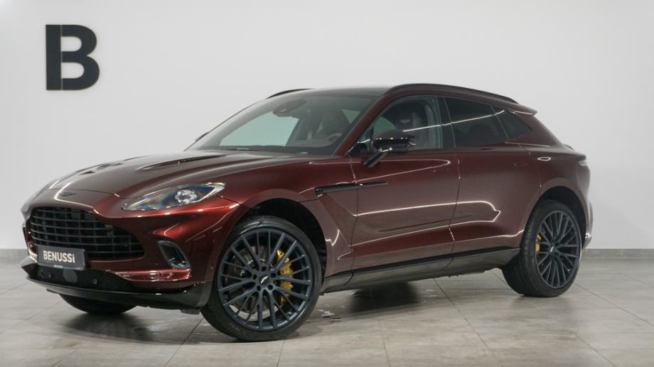 ASTON MARTIN DBX 4.0 V8 TWIN TURBO, 2022 god.