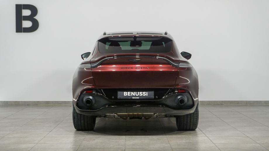ASTON MARTIN DBX 4.0 V8 TWIN TURBO, 2022 god.