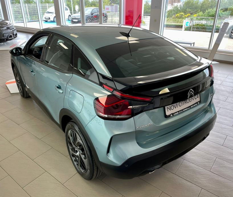 C4 SHINE PureTech 130EAT8 - DOSTUPAN ODMAH - AKCIJA!!!!!, 2023 god.