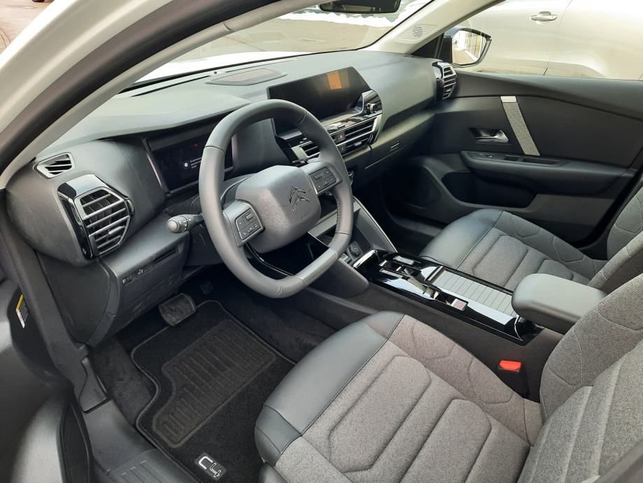 CITROEN C4 X PLUS PureTech 130 EAT8 - ISPORUKA ODMAH!, 2023 god.