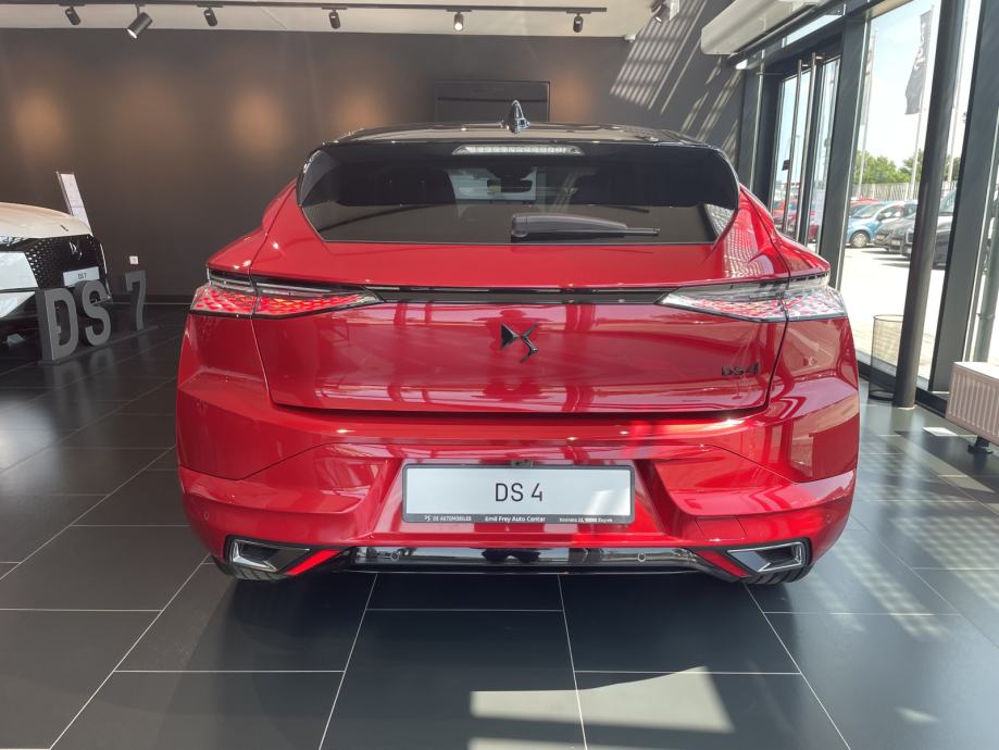 DS 4 PERFORMANCE LINE + PureTech 130 EAT8, 2023 god.