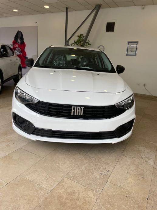 Fiat Tipo Fiat Tipo HB 1.0 GSE T3 (100KS), 2023 god. Fiat Tipo Fiat Tipo HB 1.0 GSE T3 (100KS), 2023 god.