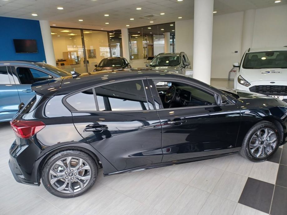 Ford Focus 1,0 EcoBoost 125ks St-line Winter ***Isporuka odmah!, 2022 god.